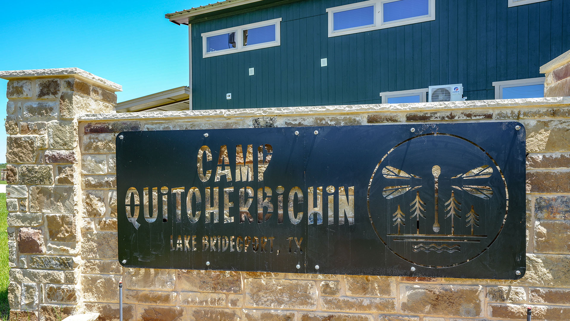 Contact and FAQ - CampQYB